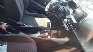 Melns Peugeot 2008 2021 Klaipėda, ar dzinēja tilpumu 1.50 L un nobraukumu 174 tūkst. km par 10800 €, foto 37 vietnē AUTOMOTO.COM.LV