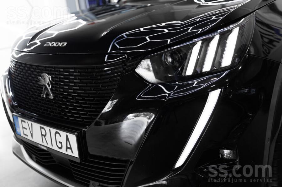 Black Peugeot 2008 2021 in Riga, with an engine capacity of 1.20 L and mileage of 147 thousand km for 17590 €, photo 5 on AUTOMOTO.COM.LV