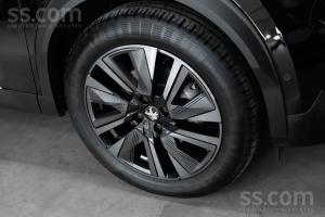 Black Peugeot 2008 2021 in Riga, with an engine capacity of 1.20 L and mileage of 147 thousand km for 17590 €, photo 6 on AUTOMOTO.COM.LV