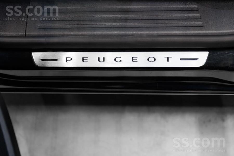 Black Peugeot 2008 2021 in Riga, with an engine capacity of 1.20 L and mileage of 147 thousand km for 17590 €, photo 19 on AUTOMOTO.COM.LV