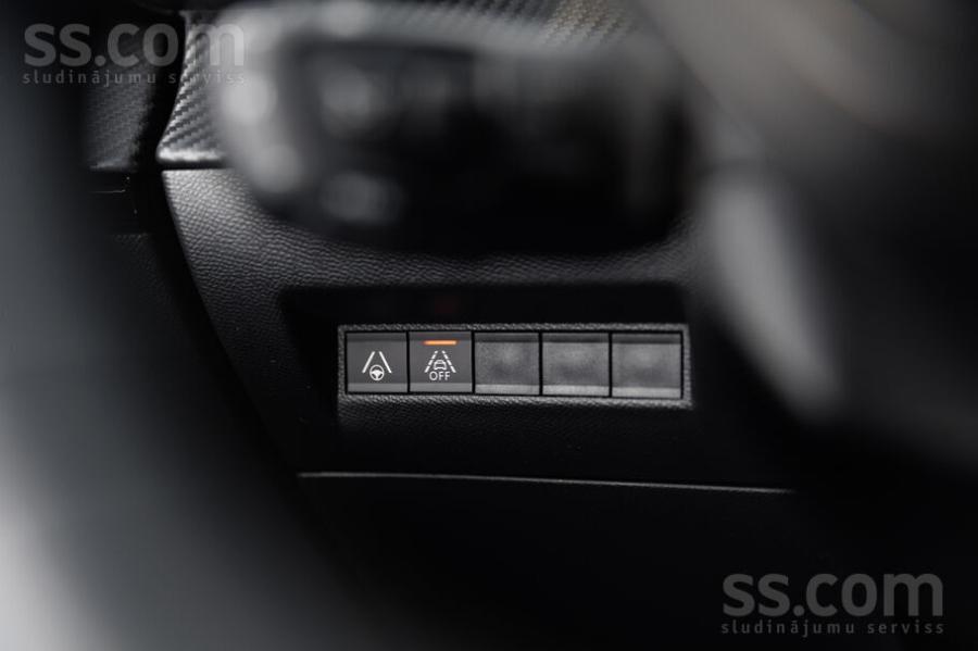 Black Peugeot 2008 2021 in Riga, with an engine capacity of 1.20 L and mileage of 147 thousand km for 17590 €, photo 21 on AUTOMOTO.COM.LV