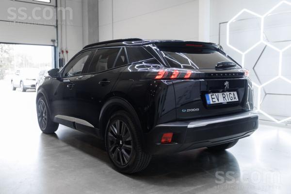 Melns Peugeot 2008 2021 Rīga, ar dzinēja tilpumu 1.20 L un nobraukumu 147 tūkst. km par 17590 €, foto 7 vietnē AUTOMOTO.COM.LV