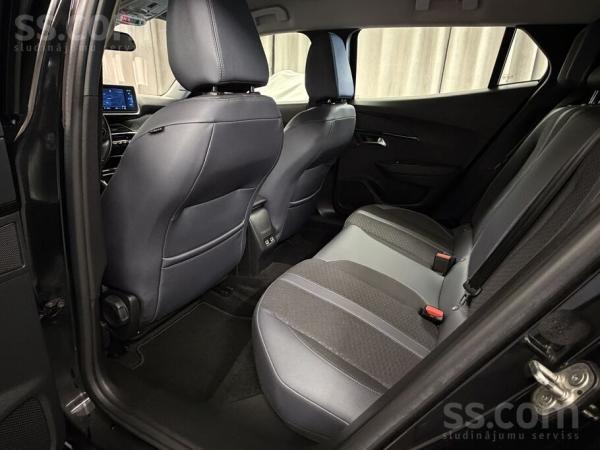 Black Peugeot 2008 2021 in Riga, with an engine capacity of 0.00 L and mileage of 127 thousand km for 16990 €, photo 11 on AUTOMOTO.COM.LV