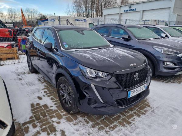Black Peugeot 2008 2022 in Kaunas, with an engine capacity of 1.20 L and mileage of 92 thousand km for 9900 €, photo 1 on AUTOMOTO.COM.LV