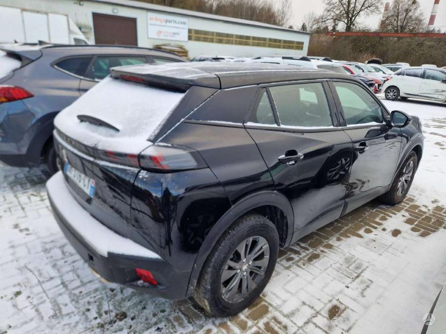 Melns Peugeot 2008 2022 Kauņa, ar dzinēja tilpumu 1.20 L un nobraukumu 92 tūkst. km par 9900 €, foto 5 vietnē AUTOMOTO.COM.LV