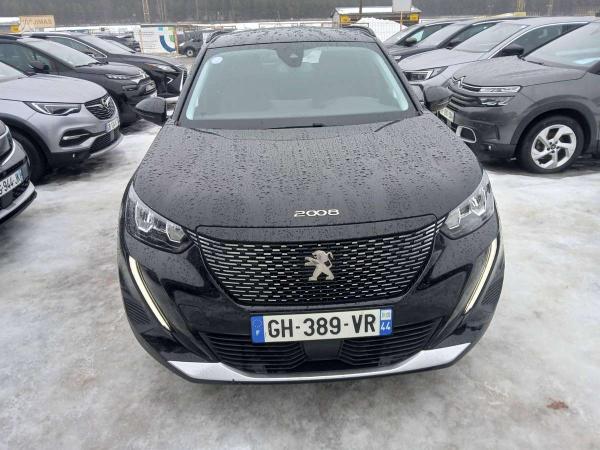 Melns Peugeot 2008 2022 Viļņa, ar dzinēja tilpumu 1.20 L un nobraukumu 179 tūkst. km par 12403 €, foto  vietnē AUTOMOTO.COM.LV