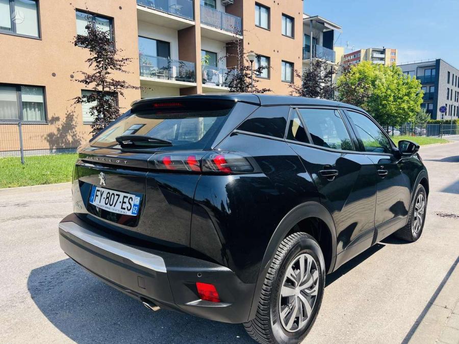 Black Peugeot 2008 2022 in Kaunas, with an engine capacity of 1.50 L and mileage of 209 thousand km for 12300 €, photo 5 on AUTOMOTO.COM.LV