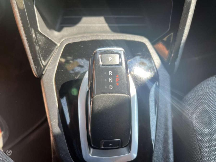 Black Peugeot 2008 2022 in Kaunas, with an engine capacity of 1.50 L and mileage of 209 thousand km for 12300 €, photo 20 on AUTOMOTO.COM.LV