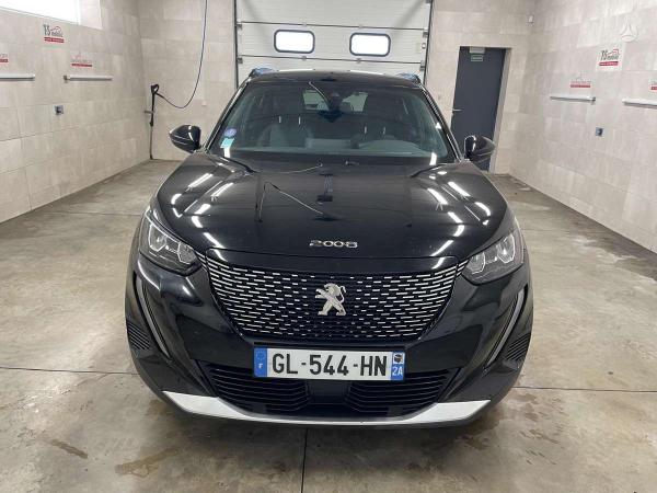 Black Peugeot 2008 2022 in Marijampole, with an engine capacity of 1.20 L and mileage of 88 thousand km for 12463 €, photo 2 on AUTOMOTO.COM.LV