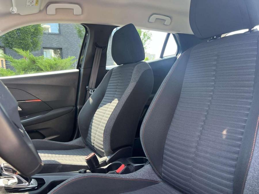 Melns Peugeot 2008 2022 Kauņa, ar dzinēja tilpumu 1.50 L un nobraukumu 210 tūkst. km par 11800 €, foto 24 vietnē AUTOMOTO.COM.LV