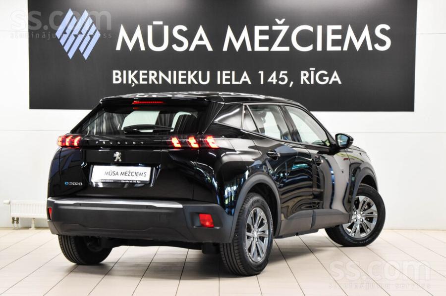 Melns Peugeot 2008 2022 Rīga, ar dzinēja tilpumu 1.20 L un nobraukumu 48 tūkst. km par 20590 €, foto 9 vietnē AUTOMOTO.COM.LV