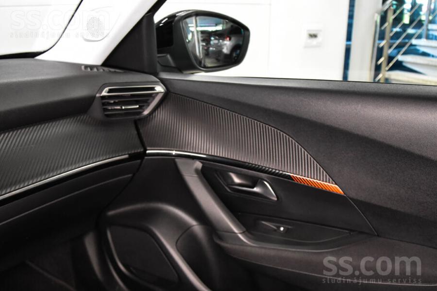 Melns Peugeot 2008 2022 Rīga, ar dzinēja tilpumu 1.20 L un nobraukumu 48 tūkst. km par 20590 €, foto 14 vietnē AUTOMOTO.COM.LV