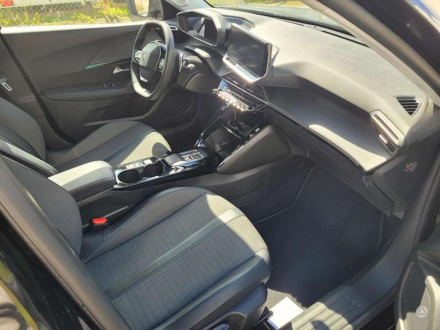 Melns Peugeot 2008 2022 Viļņa, ar dzinēja tilpumu 1.20 L un nobraukumu 120 tūkst. km par 12099 €, foto 17 vietnē AUTOMOTO.COM.LV