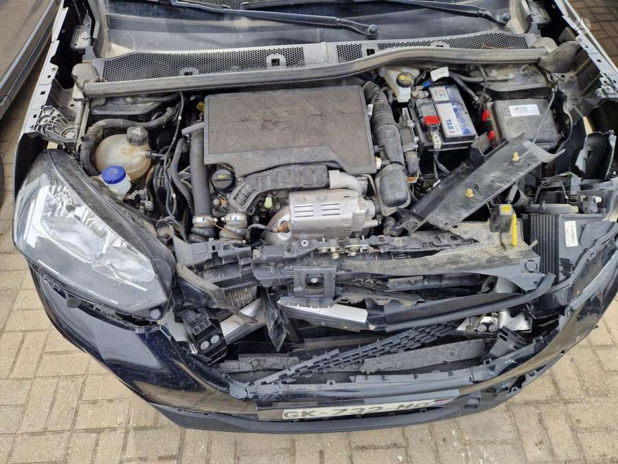 Melns Peugeot 2008 2022 Kauņa, ar dzinēja tilpumu 1.20 L un nobraukumu 91 tūkst. km par 5900 €, foto 3 vietnē AUTOMOTO.COM.LV