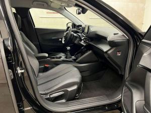 Black Peugeot 2008 2022 in Marijampole, with an engine capacity of 1.20 L and mileage of 120 thousand km for 11985 €, photo 9 on AUTOMOTO.COM.LV