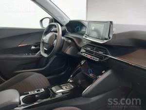 Melns Peugeot 2008 2022 Rīga, ar dzinēja tilpumu 1.20 L un nobraukumu 79 tūkst. km par 17950 €, foto 6 vietnē AUTOMOTO.COM.LV