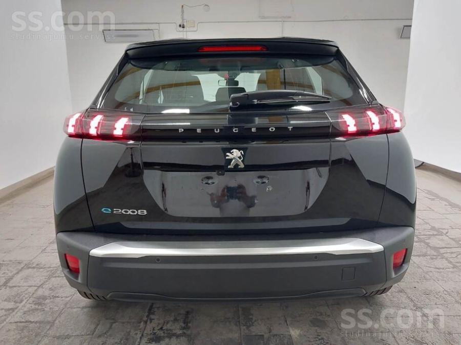 Melns Peugeot 2008 2022 Rīga, ar dzinēja tilpumu 1.20 L un nobraukumu 79 tūkst. km par 17950 €, foto 12 vietnē AUTOMOTO.COM.LV