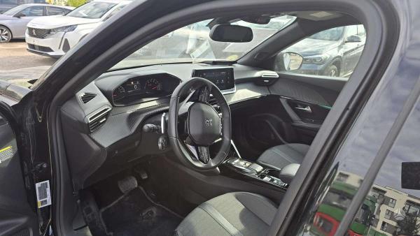 Black Peugeot 2008 2023 in Kaunas, with an engine capacity of 1.50 L and mileage of 189 thousand km for 12342 €, photo 8 on AUTOMOTO.COM.LV