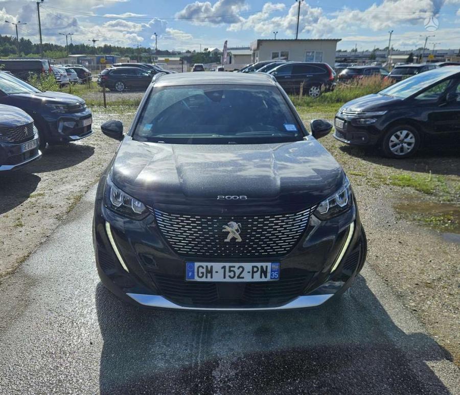 Melns Peugeot 2008 2023 Viļņa, ar dzinēja tilpumu 1.20 L un nobraukumu 145 tūkst. km par 13068 €, foto 3 vietnē AUTOMOTO.COM.LV