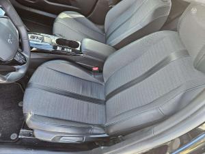 Melns Peugeot 2008 2023 Viļņa, ar dzinēja tilpumu 1.20 L un nobraukumu 145 tūkst. km par 13068 €, foto 13 vietnē AUTOMOTO.COM.LV