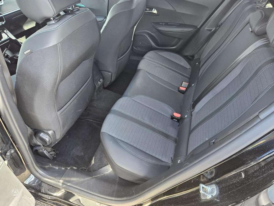 Melns Peugeot 2008 2023 Viļņa, ar dzinēja tilpumu 1.20 L un nobraukumu 145 tūkst. km par 13068 €, foto 14 vietnē AUTOMOTO.COM.LV
