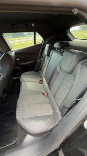 Melns Peugeot 2008 2023 Kauņa, ar dzinēja tilpumu 1.20 L un nobraukumu 124 tūkst. km par 15609 €, foto 16 vietnē AUTOMOTO.COM.LV