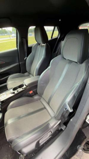 Melns Peugeot 2008 2023 Kauņa, ar dzinēja tilpumu 1.20 L un nobraukumu 124 tūkst. km par 15609 €, foto 18 vietnē AUTOMOTO.COM.LV