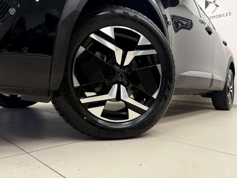 Melns Peugeot 2008 2024 Viļņa, ar dzinēja tilpumu 1.20 L un nobraukumu 12 tūkst. km par 22990 €, foto 33 vietnē AUTOMOTO.COM.LV