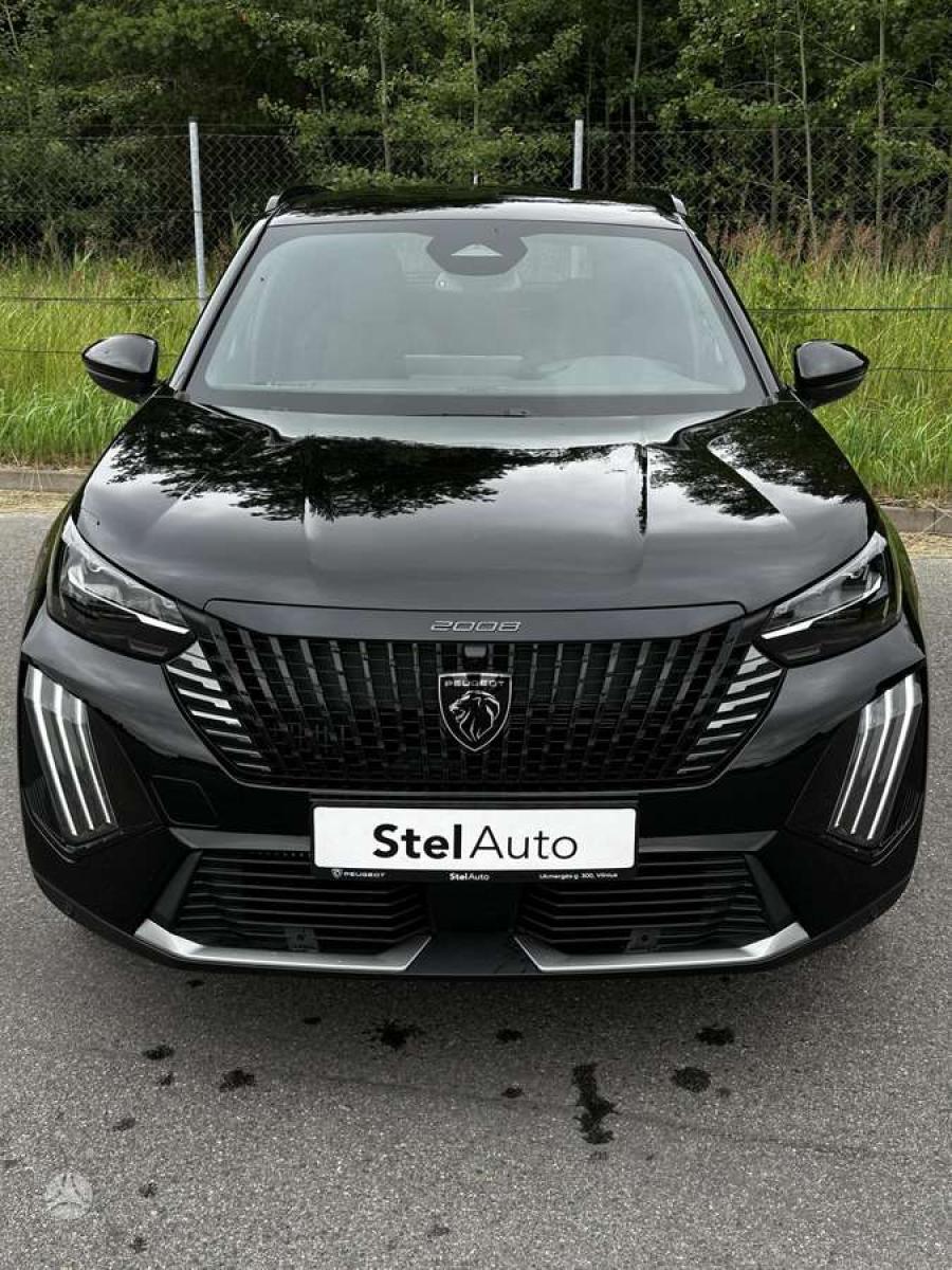 Melns Peugeot 2008 2026 Viļņa, ar dzinēja tilpumu 1.20 L un nobraukumu 6 tūkst. km par 26500 €, foto 3 vietnē AUTOMOTO.COM.LV