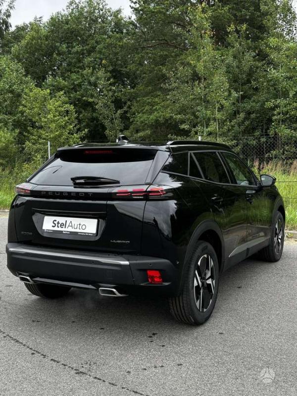 Melns Peugeot 2008 2026 Viļņa, ar dzinēja tilpumu 1.20 L un nobraukumu 6 tūkst. km par 26500 €, foto 4 vietnē AUTOMOTO.COM.LV