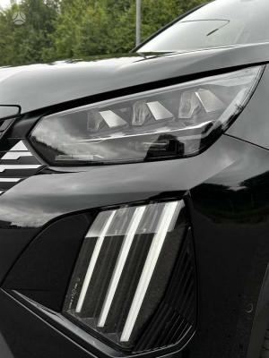 Melns Peugeot 2008 2026 Viļņa, ar dzinēja tilpumu 1.20 L un nobraukumu 6 tūkst. km par 26500 €, foto 10 vietnē AUTOMOTO.COM.LV