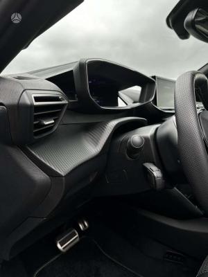 Melns Peugeot 2008 2026 Viļņa, ar dzinēja tilpumu 1.20 L un nobraukumu 6 tūkst. km par 26500 €, foto 18 vietnē AUTOMOTO.COM.LV