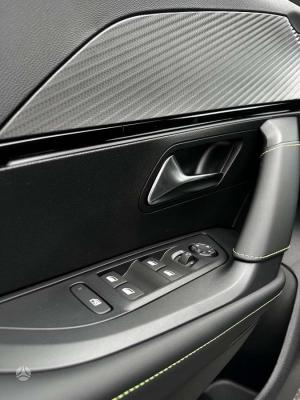 Melns Peugeot 2008 2026 Viļņa, ar dzinēja tilpumu 1.20 L un nobraukumu 6 tūkst. km par 26500 €, foto 22 vietnē AUTOMOTO.COM.LV