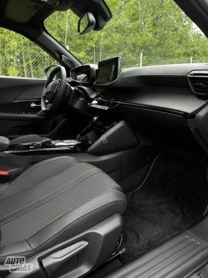 Black Peugeot 2008 2026 in Vilnius, with an engine capacity of 1.20 L and mileage of 6 thousand km for 26500 €, photo 16 on AUTOMOTO.COM.LV