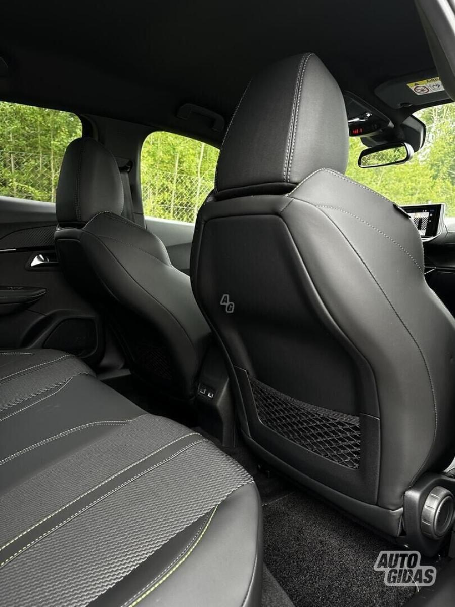Black Peugeot 2008 2026 in Vilnius, with an engine capacity of 1.20 L and mileage of 6 thousand km for 26500 €, photo 35 on AUTOMOTO.COM.LV