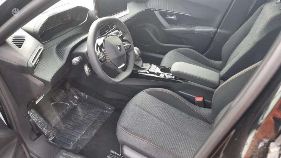Black Peugeot 2008 2026 in Plunge, with an engine capacity of 1.20 L and mileage of 0 thousand km for 15500 €, photo 8 on AUTOMOTO.COM.LV