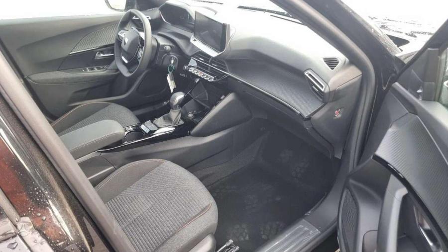 Black Peugeot 2008 2026 in Plunge, with an engine capacity of 1.20 L and mileage of 0 thousand km for 15500 €, photo 9 on AUTOMOTO.COM.LV