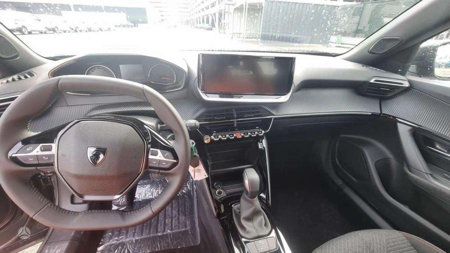Black Peugeot 2008 2026 in Plunge, with an engine capacity of 1.20 L and mileage of 0 thousand km for 15500 €, photo 10 on AUTOMOTO.COM.LV