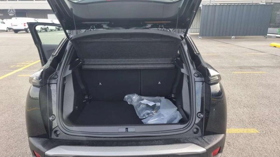 Black Peugeot 2008 2026 in Plunge, with an engine capacity of 1.20 L and mileage of 0 thousand km for 15500 €, photo 14 on AUTOMOTO.COM.LV