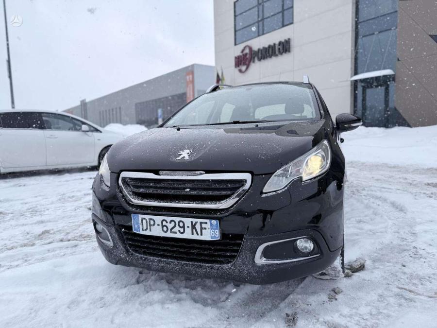 Black Peugeot 2008 2014 in Siauliai, with an engine capacity of 1.20 L and mileage of 150 thousand km for 3800 €, photo 8 on AUTOMOTO.COM.LV