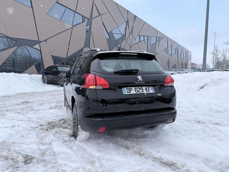 Black Peugeot 2008 2014 in Siauliai, with an engine capacity of 1.20 L and mileage of 150 thousand km for 3800 €, photo 14 on AUTOMOTO.COM.LV