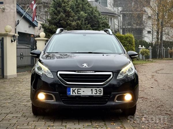 Black Peugeot 2008 2015 in Riga, with an engine capacity of 1.20 L and mileage of 147 thousand km for 5900 €, photo 4 on AUTOMOTO.COM.LV