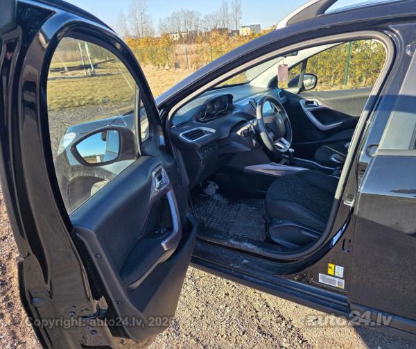 Black Peugeot 2008 2015 in Tallinn, with an engine capacity of 1.20 L and mileage of 92 thousand km for 5500 €, photo 8 on AUTOMOTO.COM.LV