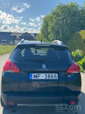 Black Peugeot 2008 2015 in Riga, with an engine capacity of 1.60 L and mileage of 239 thousand km for 5400 €, photo 5 on AUTOMOTO.COM.LV