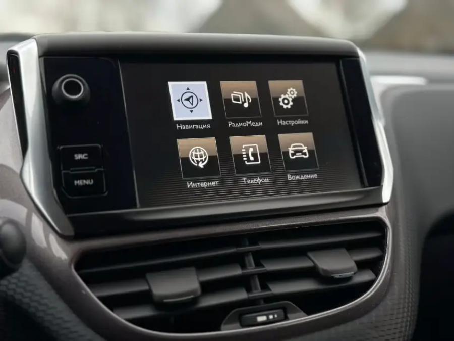 Melns Peugeot 2008 2015 Jelgava, ar dzinēja tilpumu 1.20 L un nobraukumu 146 tūkst. km par 6300 €, foto 9 vietnē AUTOMOTO.COM.LV