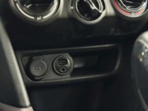 Melns Peugeot 2008 2015 Jelgava, ar dzinēja tilpumu 1.20 L un nobraukumu 146 tūkst. km par 6300 €, foto 11 vietnē AUTOMOTO.COM.LV