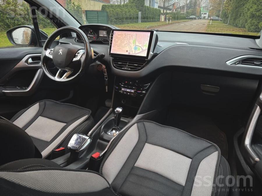 Melns Peugeot 2008 2015 Rīga, ar dzinēja tilpumu 1.20 L un nobraukumu 147 tūkst. km par 5500 €, foto 14 vietnē AUTOMOTO.COM.LV