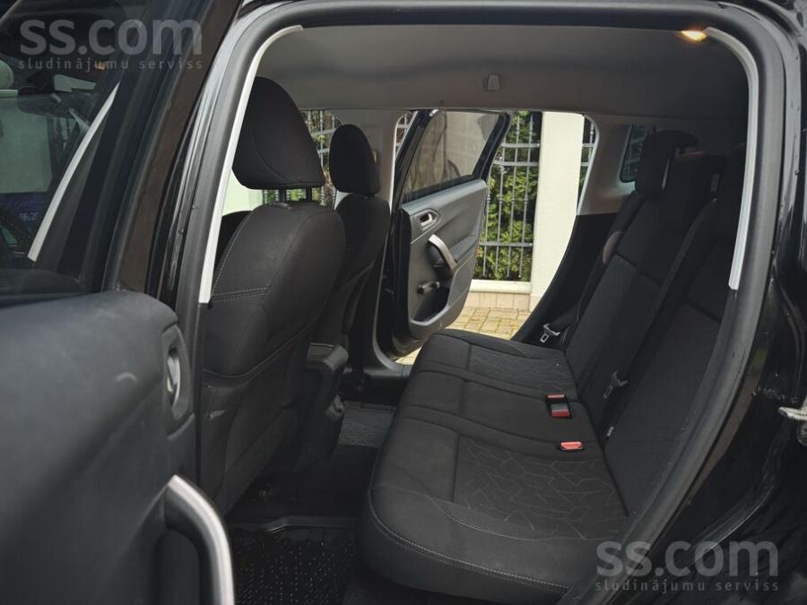 Melns Peugeot 2008 2015 Rīga, ar dzinēja tilpumu 1.20 L un nobraukumu 147 tūkst. km par 5500 €, foto 16 vietnē AUTOMOTO.COM.LV