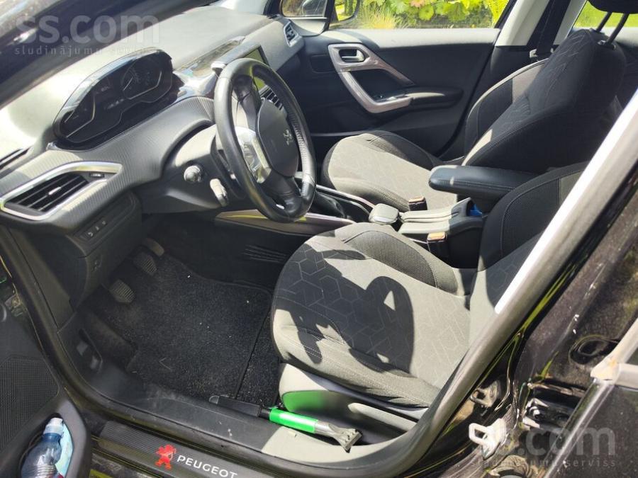 Melns Peugeot 2008 2015 Bauska, ar dzinēja tilpumu 1.60 L un nobraukumu 202 tūkst. km par 5200 €, foto 6 vietnē AUTOMOTO.COM.LV