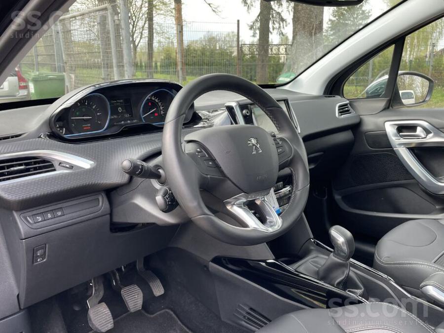 Black Peugeot 2008 2016 in Riga, with an engine capacity of 1.20 L and mileage of 34 thousand km for 6200 €, photo 11 on AUTOMOTO.COM.LV